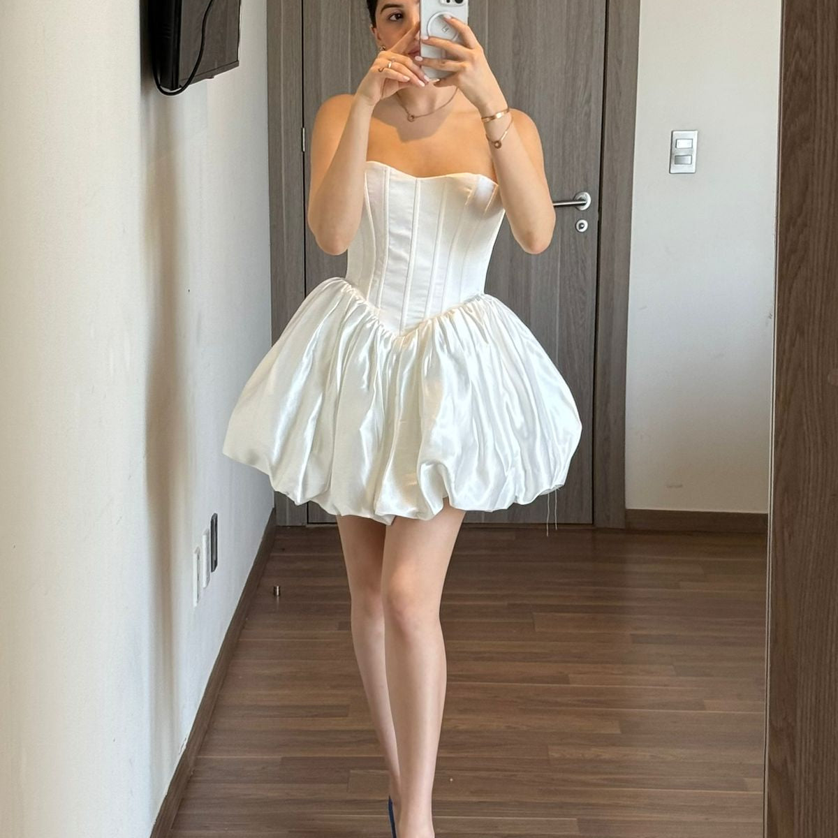 V Blanco corto Novia – JESSICA SEPULVEDA STORE